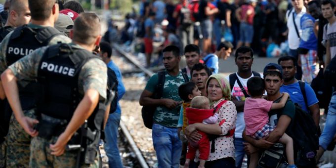 Flygtningestrømmen er nået Danmark: Forvent ingen løsning gennem EU | KPnet